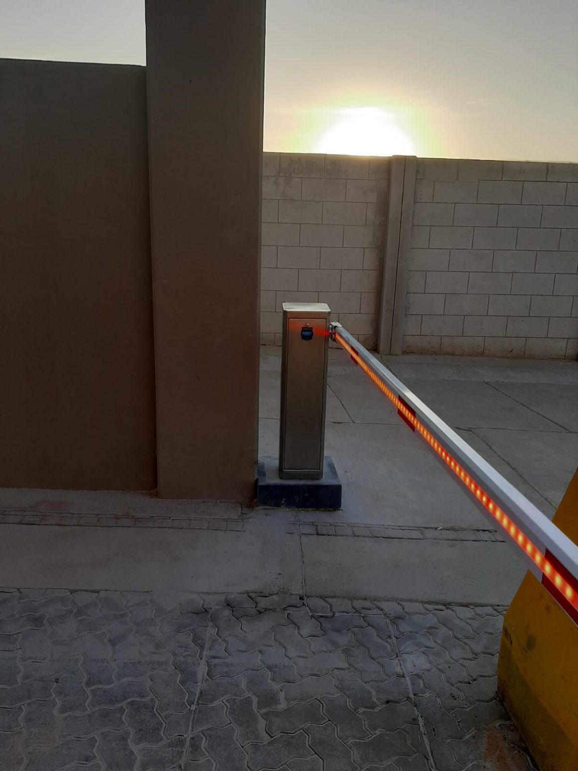 LED barrier arms for enhanced visibility - Turnstar